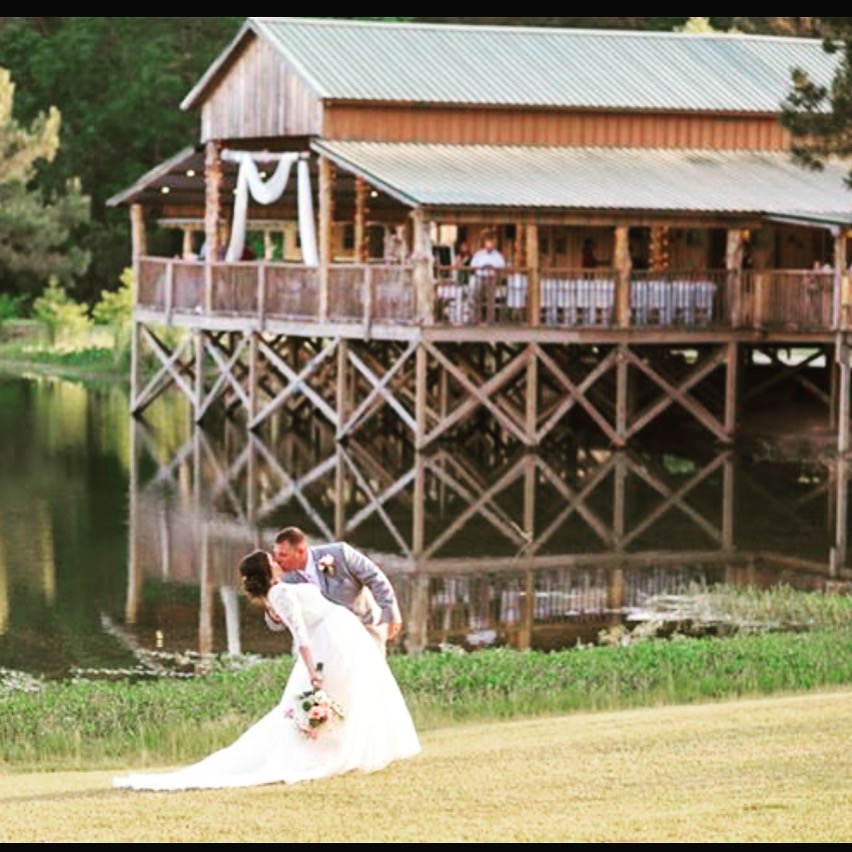Photo Gallery - Cedar Post Barn
