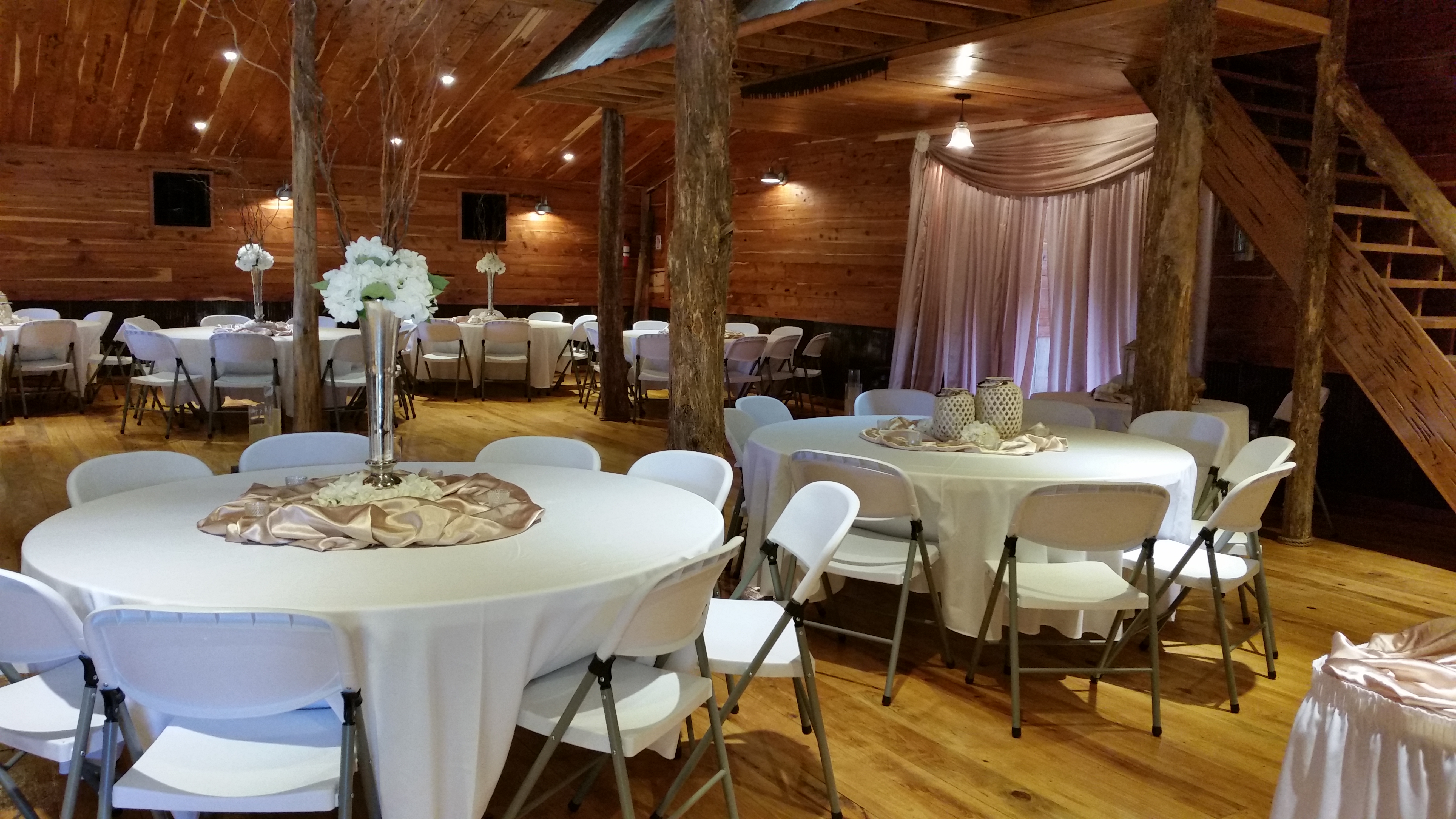 Photo Gallery - Cedar Post Barn