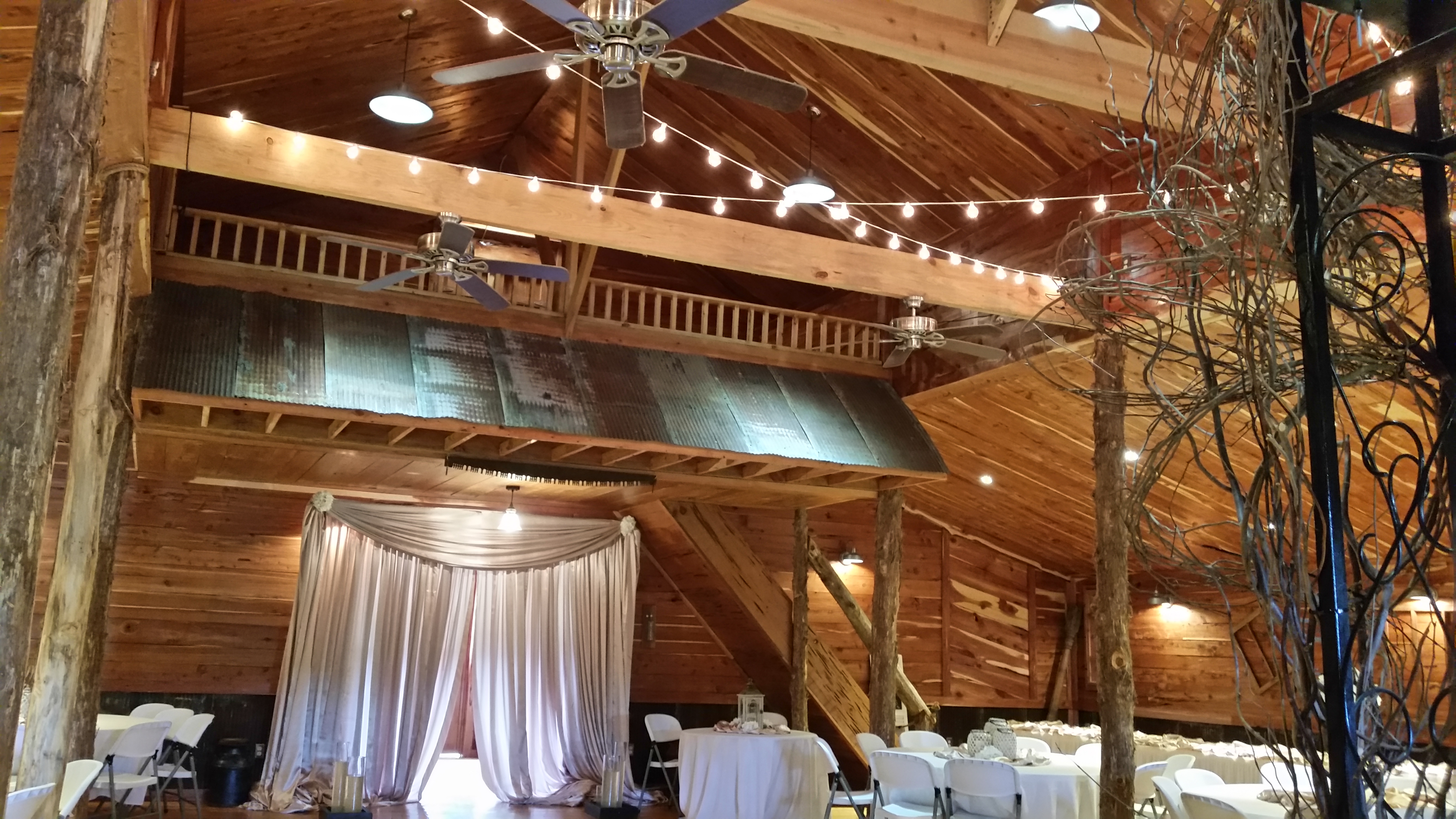 Photo Gallery - Cedar Post Barn