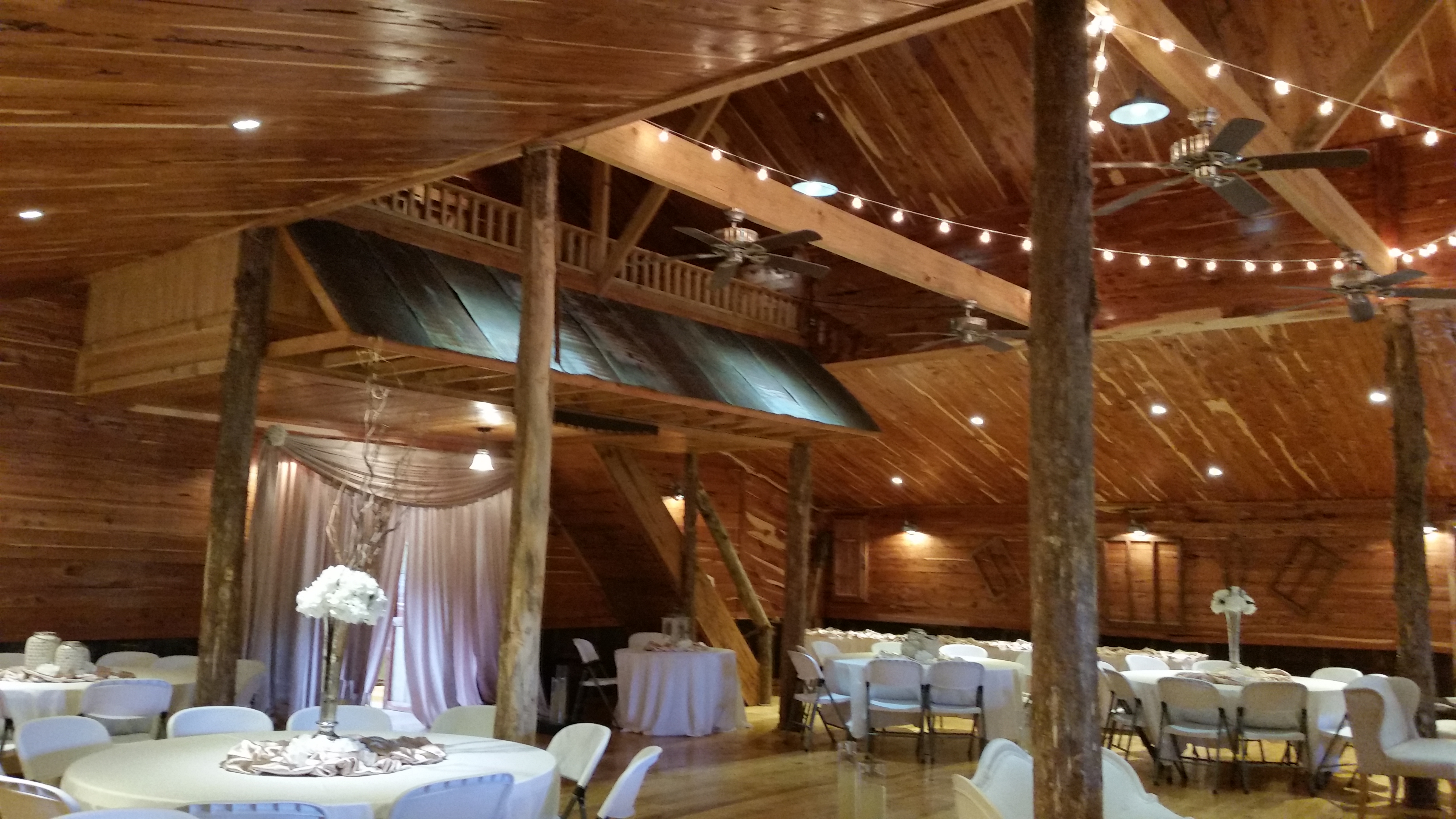 Photo Gallery - Cedar Post Barn