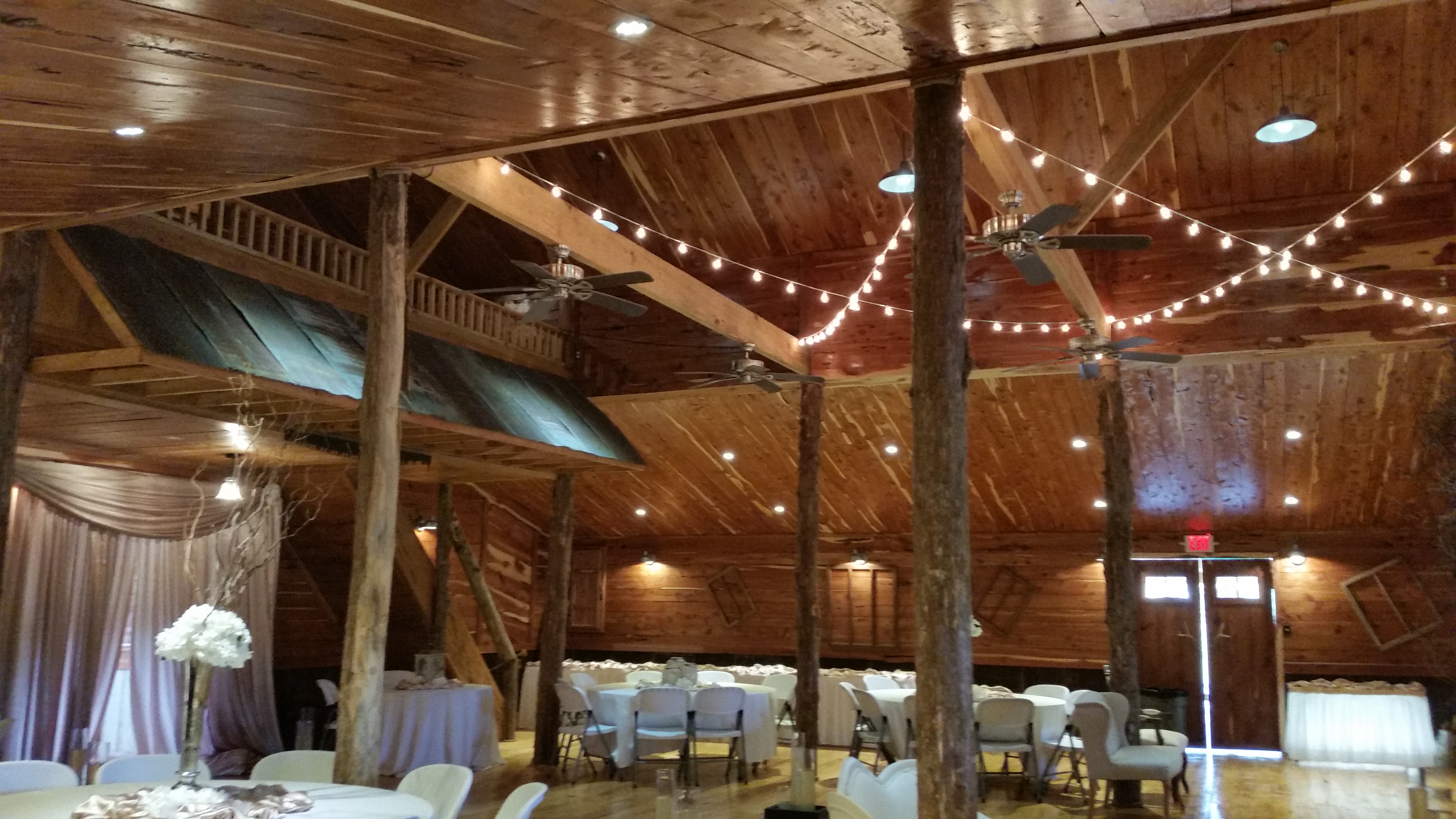 Photo Gallery - Cedar Post Barn